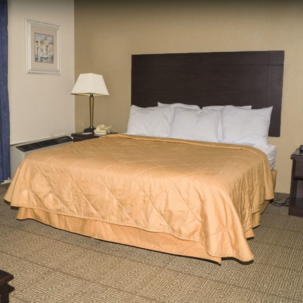 About – Clinton Inn & Suites